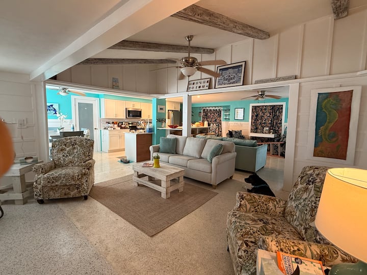 Pet Friendly Island Magic In Matlacha - Matlacha, FL