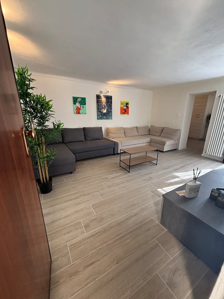 [Parcheggio Gratis - Porta Nuova] Luxury * * * * * - Turin