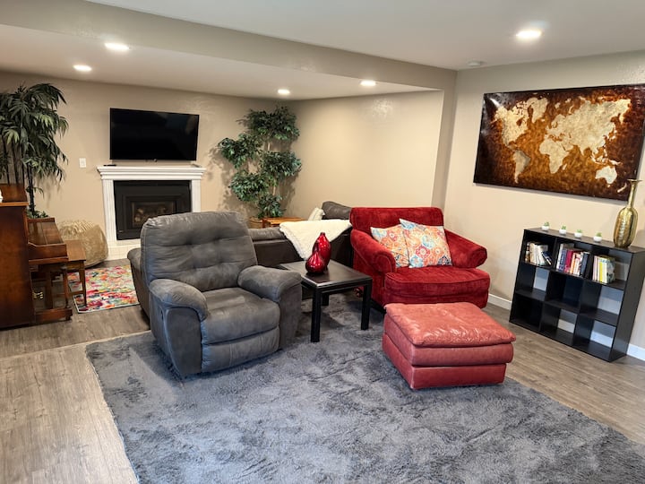 Home Sweet Home Pet Friendly & Beautiful Mtn Views - Provo, UT