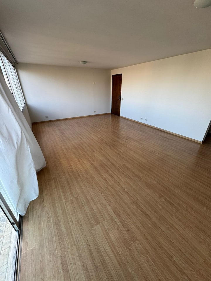 Amplo Apt 3q ÁGua Verde - Curitiba