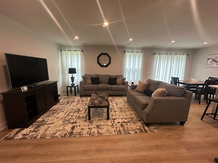 Three Bedroom Home, Plainfield, In - Avon