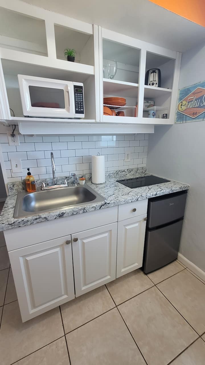 Endless Summer Oceanview Studio | Steps To Sand - Daytona Beach, FL