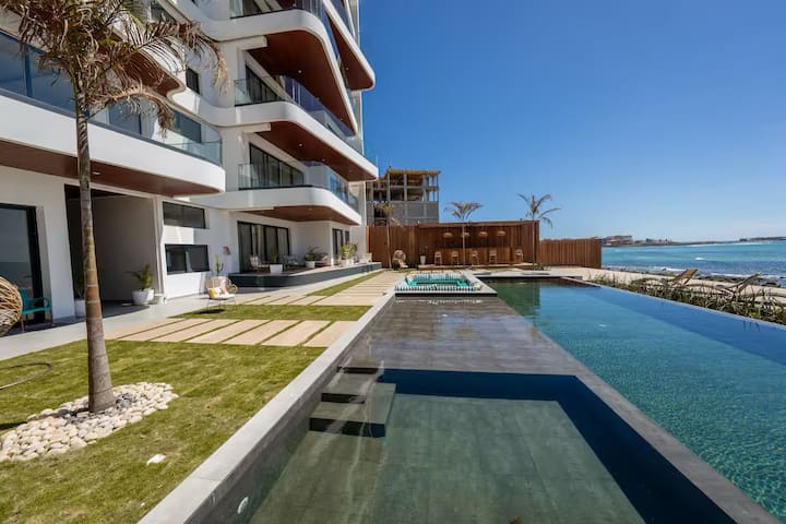 Vue Mer Exceptionnelle, Pieds Dans L'eau - Sénégal