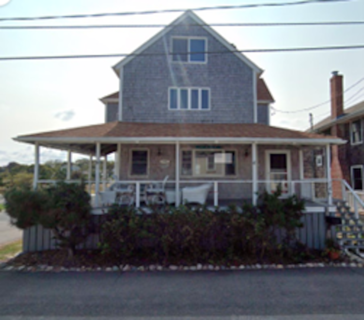 Live Your Dash- Coastal Feel, Central Location - Scituate, MA