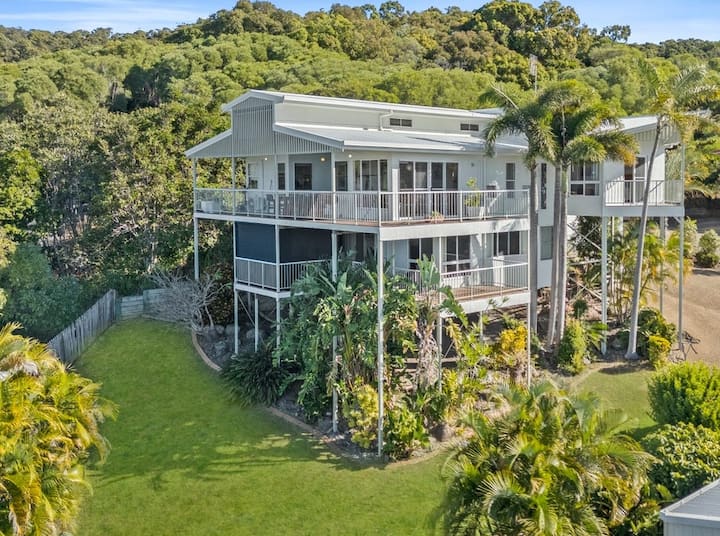 Bella Breeze - Ocean Views, Spa & Air Conditioned - Yeppoon