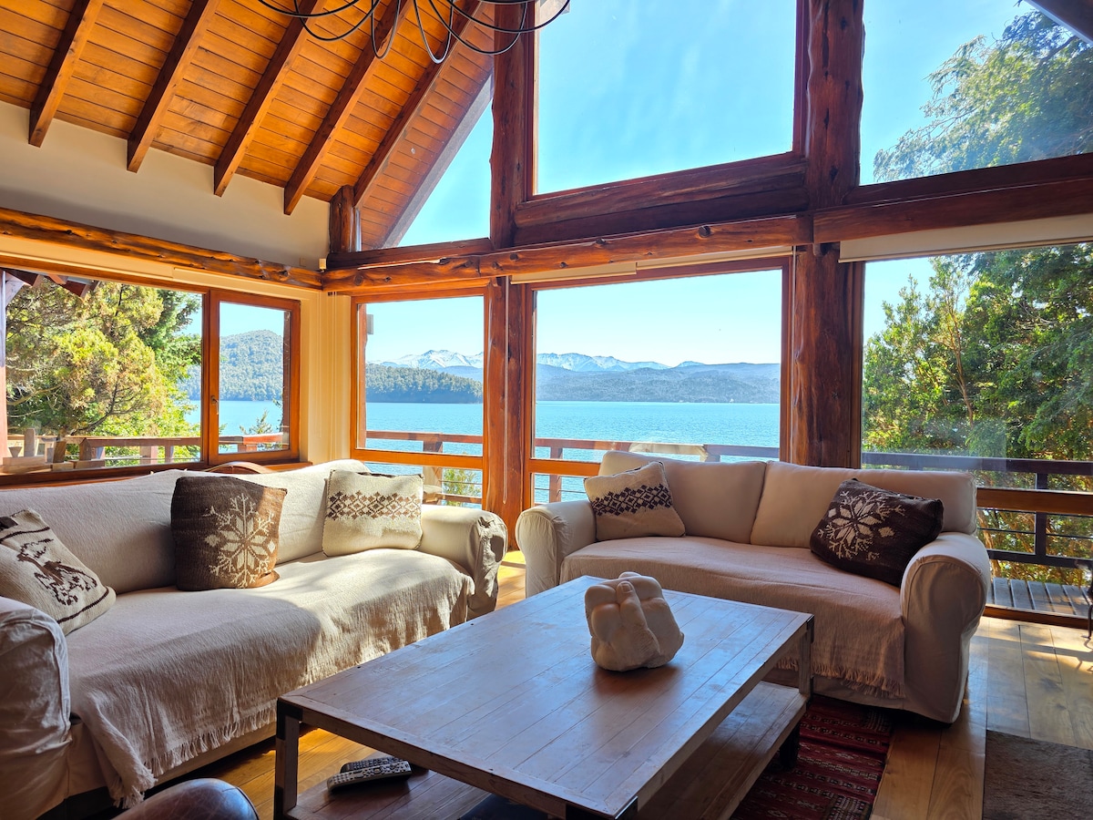 Dream house in front of the lake, Deep Blue - Houses for Rent in San ...