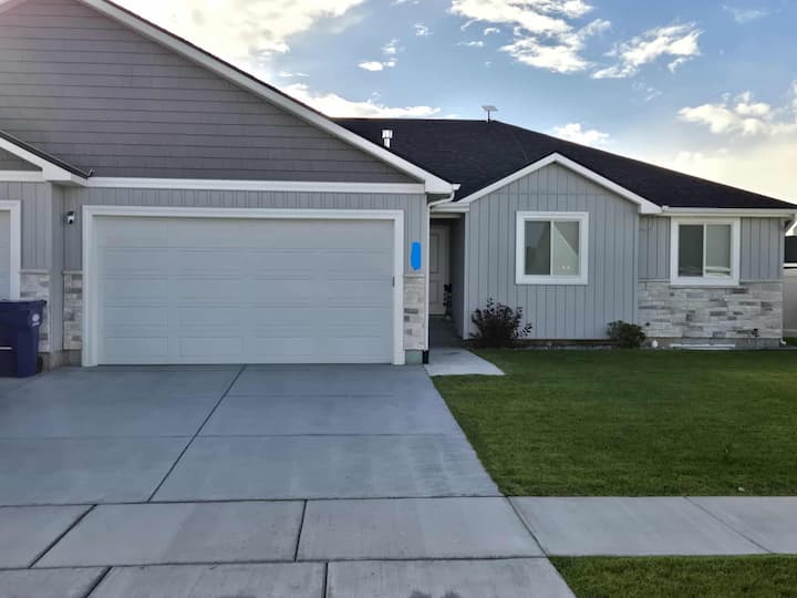 Cute Home Nestled In Sugar City - Rexburg, ID