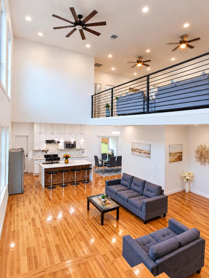 6 Chambres, 2 Suites Parentales&nbsp;! 2 Salons&nbsp;! À 5 Min Du Centre-ville - Dallas, TX