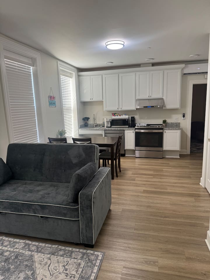 The George Washington 2 Br Suite@the Franklin! - Hagerstown, MD