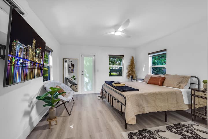 Miami Modern Home Minutes To Wynwood & Downtown - Miami