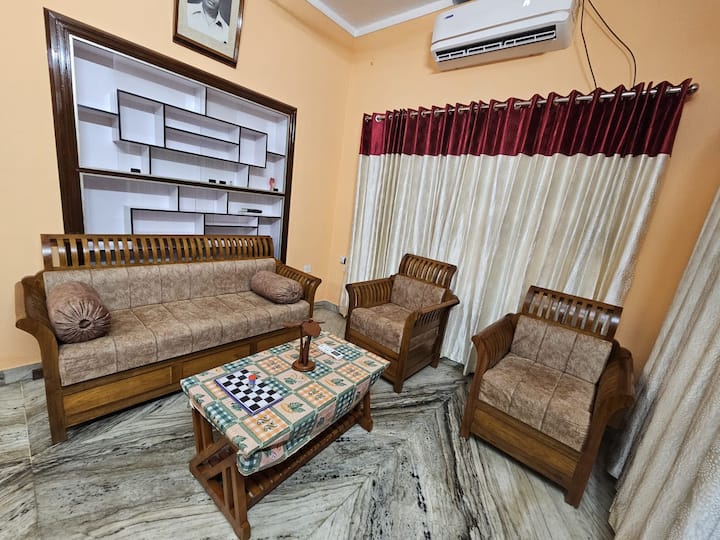 Spacious 2bhk Retreat Gated Parking Washer & Wi-fi - Kozhikode