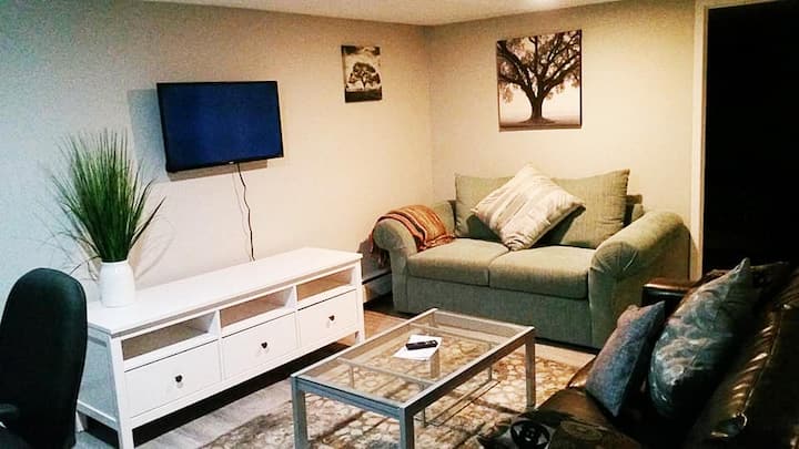 2 Bedroom Basement Granny Suite - London