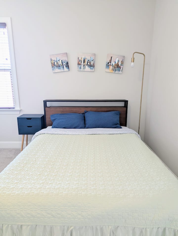 Work Den #3, Central Rtp, Pool & Gym - Durham, NC