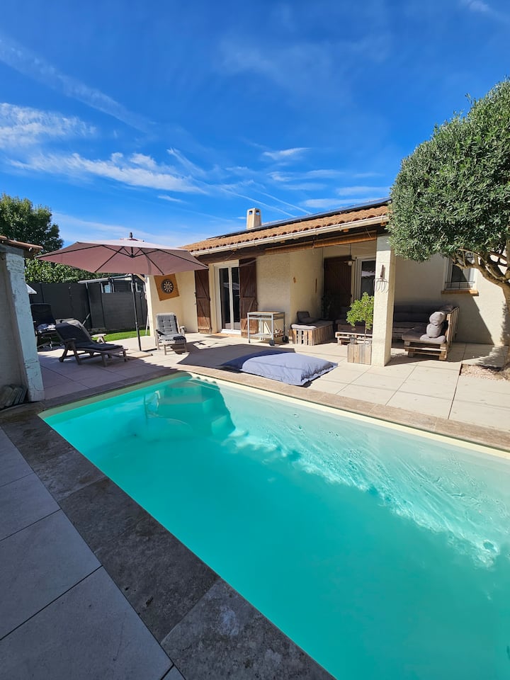 Maison 4-5 Couchages Piscine Terrasse - Sénas