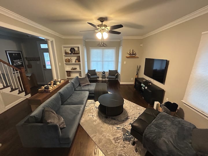 Private 1br Getaway, Spacious Common Area & Yard - Richmond, VA