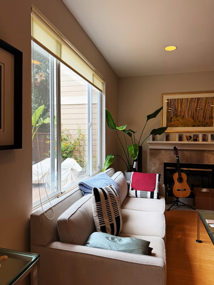 Modern Comfort Near Tech Giants 4b3b 6sleeping - Mountain View, CA