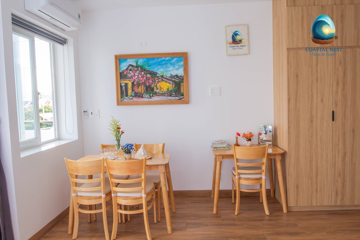 3 min Walk to Beach | 2 King Beds + Kitchen | R301 - Houses for Rent in ...