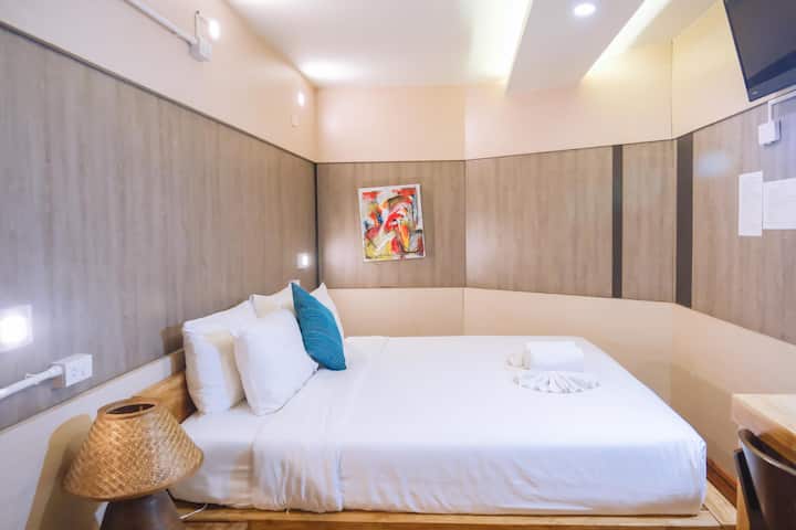 清迈Goya酒店行政大床房｜步行可达夜市，市中心静谧舒适之选 - Chiang Mai