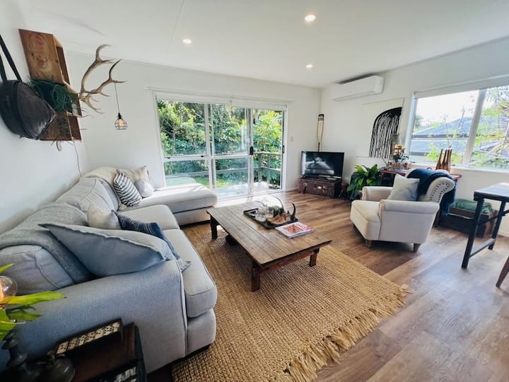 Raglan Central Sunny Retreat - Raglan