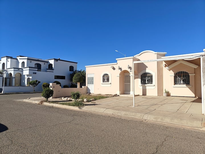 Casa En Excelente Ubicación Tranquila | Factura - Ciudad Obregón