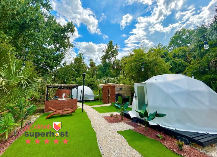 Modern Domes | Pool | Hot Tub Private Retreat! - 達文波特