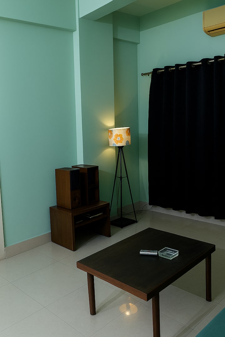 1.5 Bhk Flat, Sangam Building, Park Street - Howrah