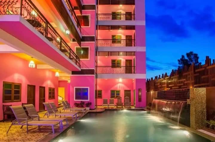 Boot Changpuak Deluxe Double Room - Chiang Mai