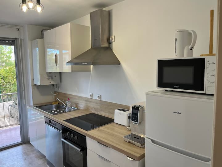 Appartement 3 Chambres - Balcon - Proche Gare - Narbonne