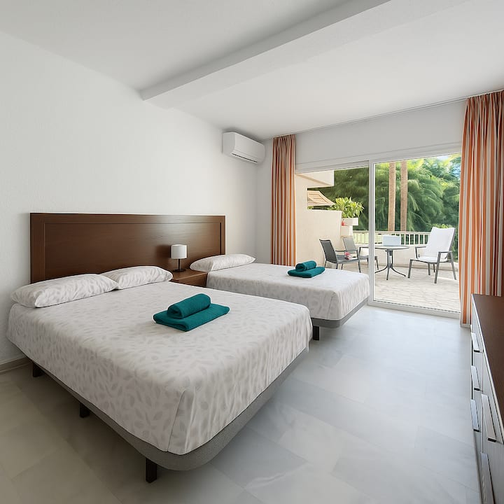 Lovely Apartment 4 Pax Marbella - Marbella