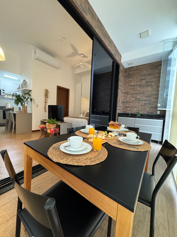 Loft Mares
Seu Refúgio A Poucos Passos Da Areia. - Niterói