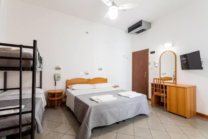Camere Con Bagno Privato - Cesenatico