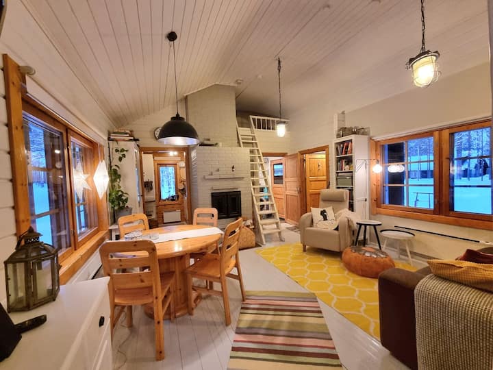 Kodikas Mökki Pyhätunturin Palvelujen ääRellä - Pyhä