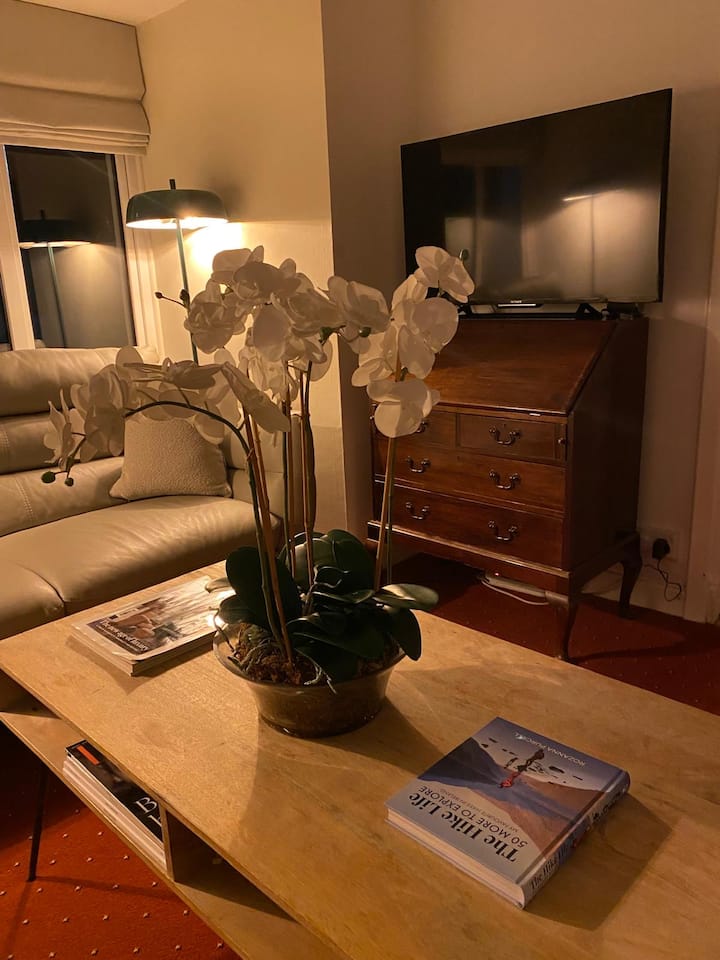 ‘The Lodge’
Ballinasloe Near Train And Hospital - Ballinasloe