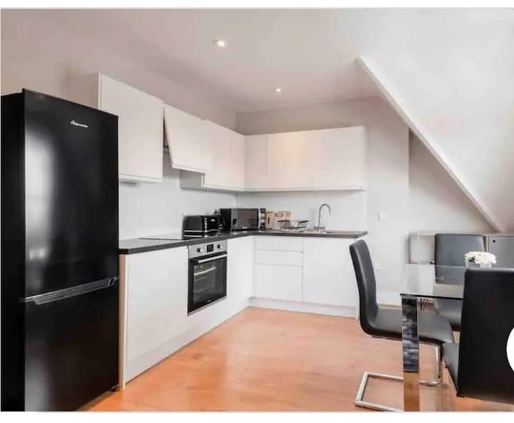 2 Bedroom Apartment Central St Albans - ハーペンデン
