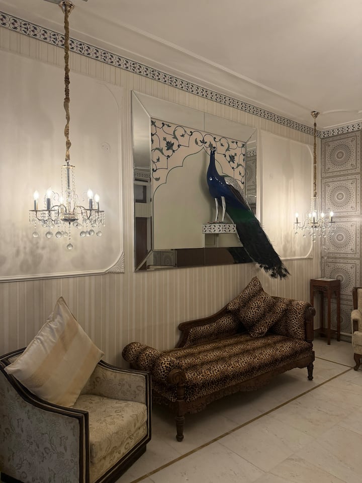 Nawab Mahal By Ab Luxestays - Chandigarh