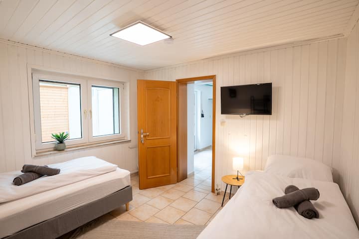 Geräumige Wohnung Im Stadtkern - Neco Apartments - Grimmen