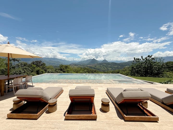 Moderna Finca En Támesis Con Wifi Y Hermosa Vista - La Pintada