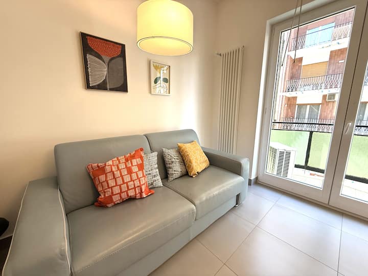 Casa Celeste, Stazione, Centro E Borgo Antico. - Bari