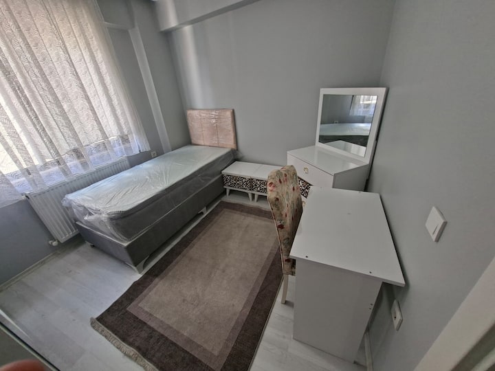 Private Room For Female Only - Başakşehir