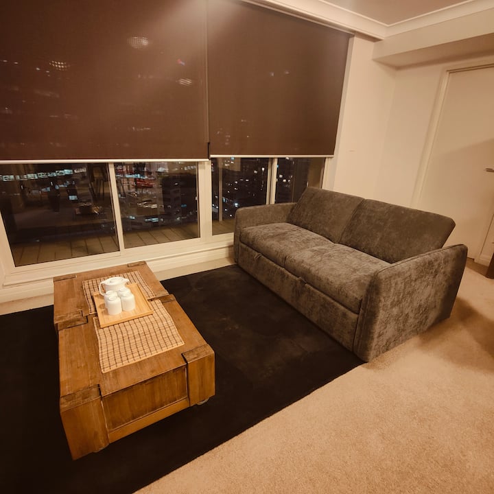 Sky-high Apt/pool/gym/parking/steps To Cbd Train - Sydney