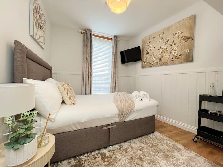 Ocho Homes Lux, Belfast - The Giants Rest - Belfast