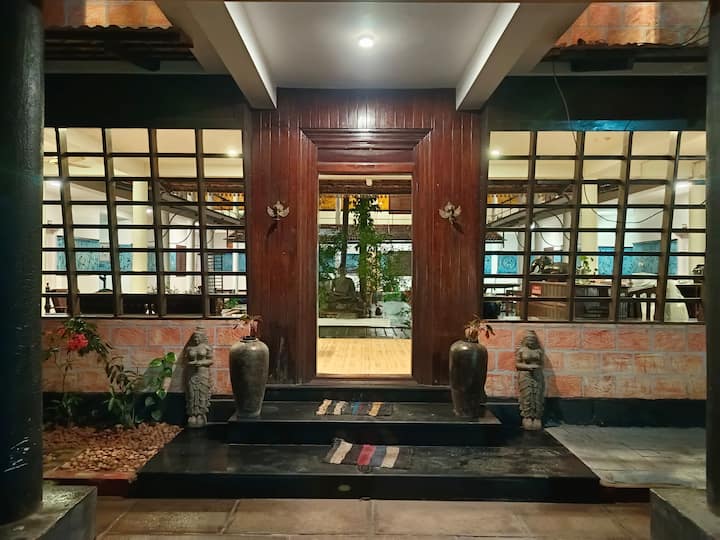 Diwali Family Getaway. Celebrate In A Cozy Stay - Varkala