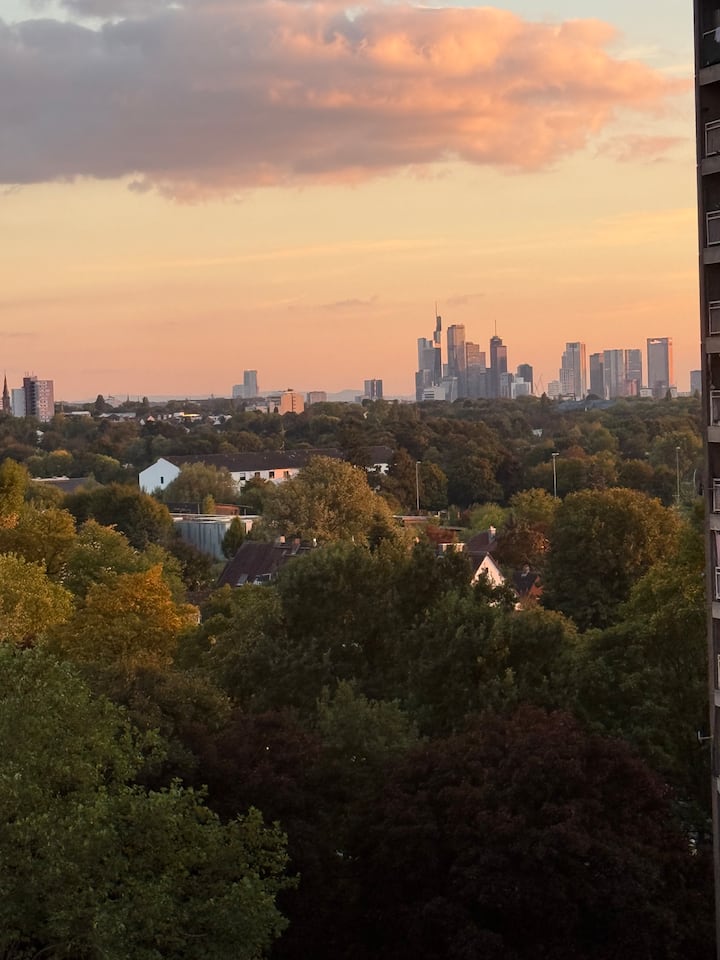 Wohlfühloase In Frankfurt Mit Whirlpool - Frankfurt