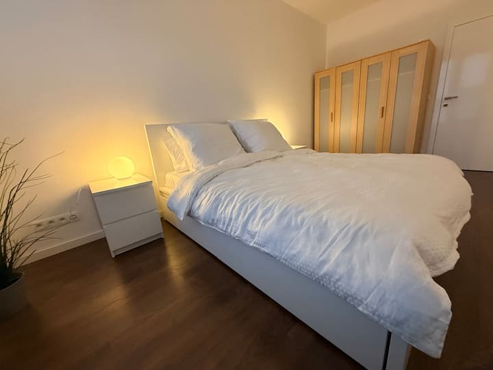 Skvele Situovaný Byt S Klimatizáciou A Parkovaním - Bratislava