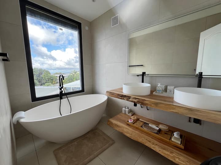 Lastochka House - T3 Neuf (+Parking) Bellepierre - Saint-Denis