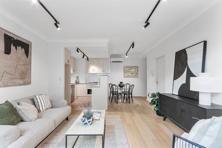 Modern Loft Near Central. Aircon, Balcony, Trendy! - Surry Hills