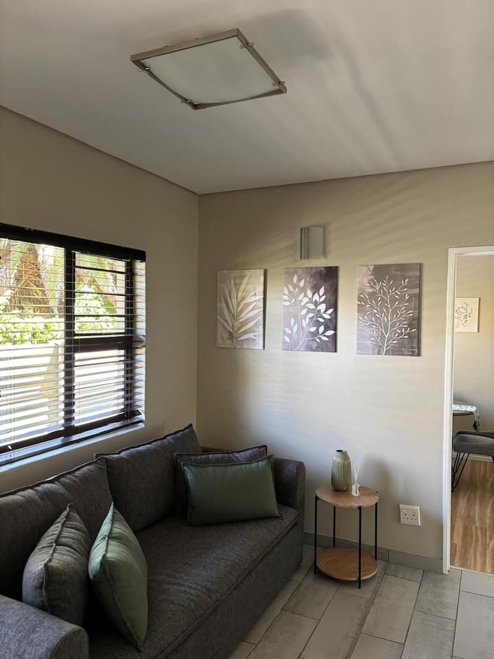 The Nest @ 8
Spacious 3 Bedroom Self-catering Unit - Bloemfontein