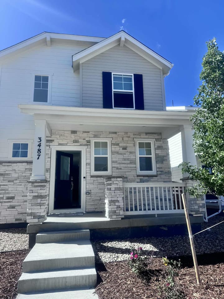 Aurora Highlands Hideaway: Near Dia & Trails - Aurora, CO