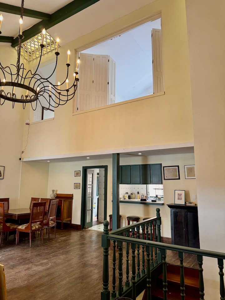 Historic Apartment - Balcony In Old Town - Panama