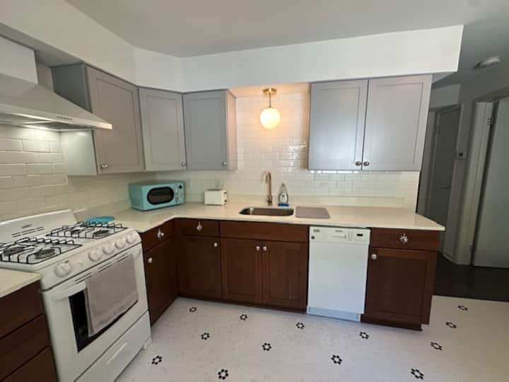 Starlight - Walking Distance To Everything - Bloomington, IN